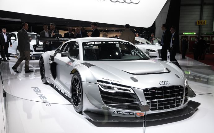 Audi R8 technical specifications and fuel economy